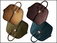 Geanta Orchard de la Burberry, accesoriul preferat al celebritatilor!