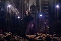 Anca Florescu, provocatoare in videoclipul “Hearts Collide”