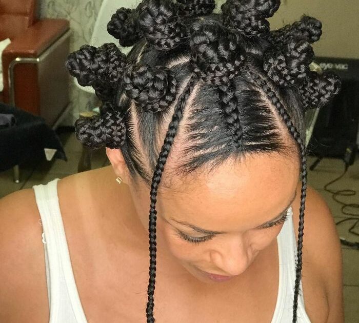 Tot ce trebuie să știi despre coafura cu codițe împletite