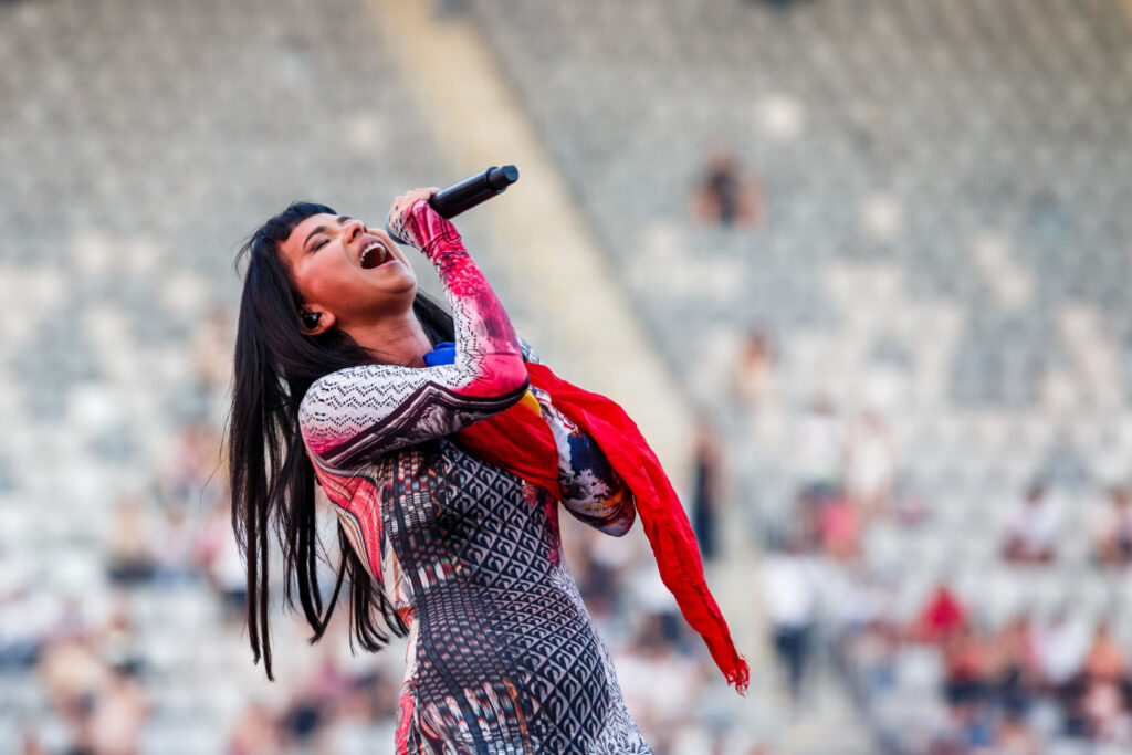 Inna a spus „DA!” Iată cum arată inelul