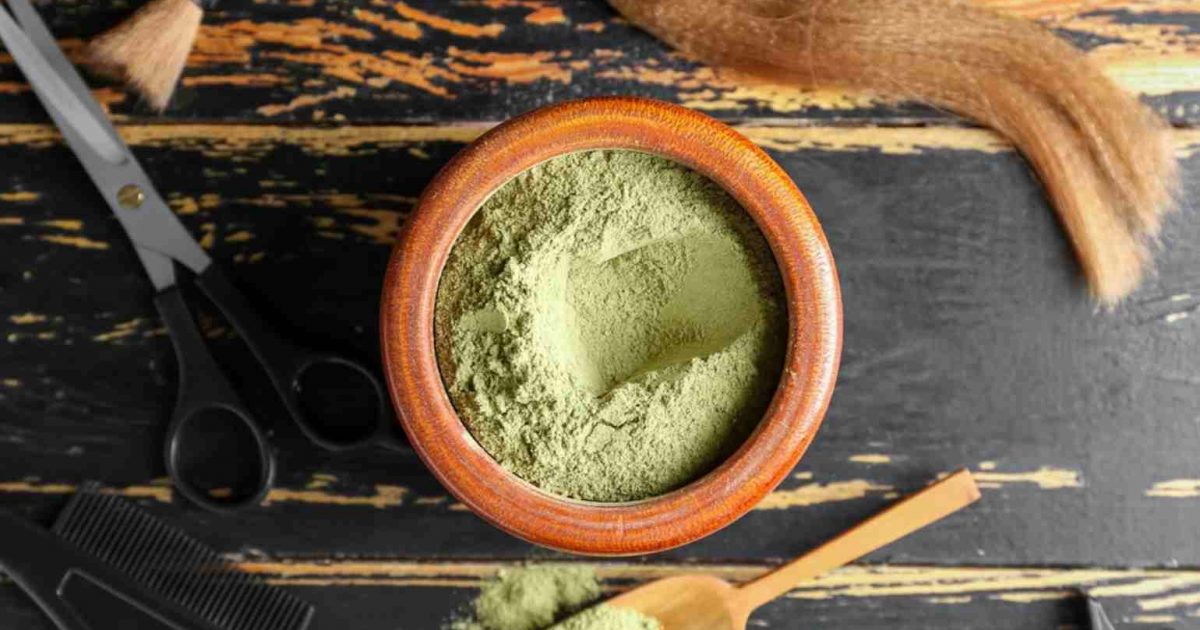 Ce trebuie sa stii despre vopsirea parului cu henna