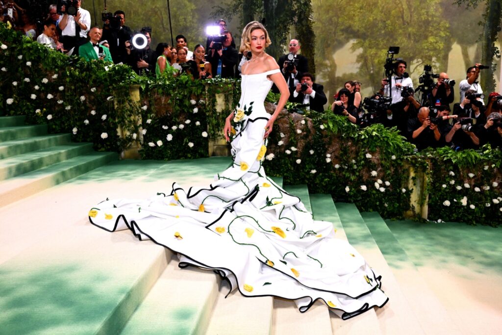 Supermodelele de la Met Gala 2024